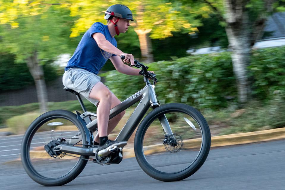 Forbes Magazine: Radiant Carbon Ebike By The Ride Is A Unique, Tech-He ...
